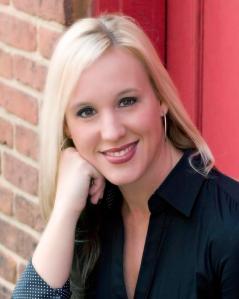 STEELE INTERVIEWS: Erika Robuck | ENTERTAINMENT REALM